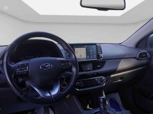 Brown Hyundai i30 2018 in Vilnius, with an engine capacity of 1.60 L and mileage of 175 thousand km for 7590 €, photo 9 on AUTOMOTO.COM.LV
