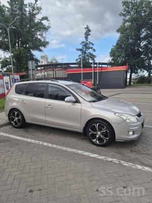 Коричневый Хендай i30 2008 в Рига, объемом двигателя 2.00 л и пробегом 152 тыс. км за 2800 €, фото 1 на AUTOMOTO.COM.LV