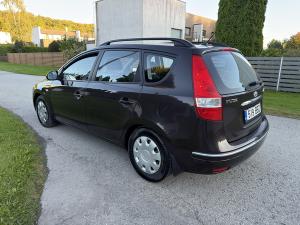 Коричневый Хендай i30 2009 в Таллин, объемом двигателя 1.60 л и пробегом 140 тыс. км за 2900 €, фото 6 на AUTOMOTO.COM.LV