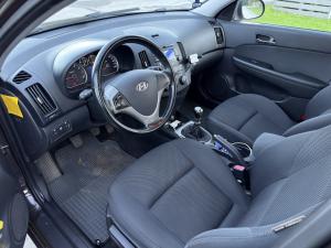 Коричневый Хендай i30 2009 в Таллин, объемом двигателя 1.60 л и пробегом 140 тыс. км за 2900 €, фото 19 на AUTOMOTO.COM.LV