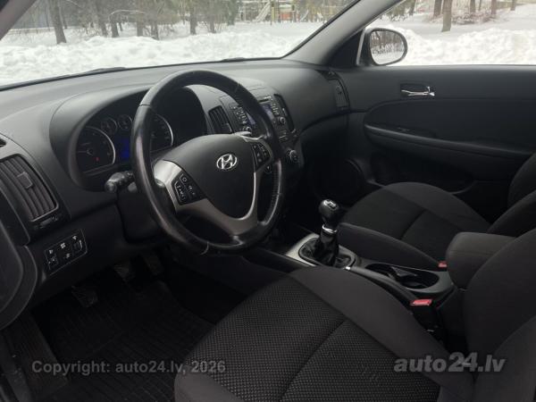 Brūns Hyundai i30 2011 Tartu, ar dzinēja tilpumu 1.60 L un nobraukumu 0 tūkst. km par 2950 €, foto 5 vietnē AUTOMOTO.COM.LV