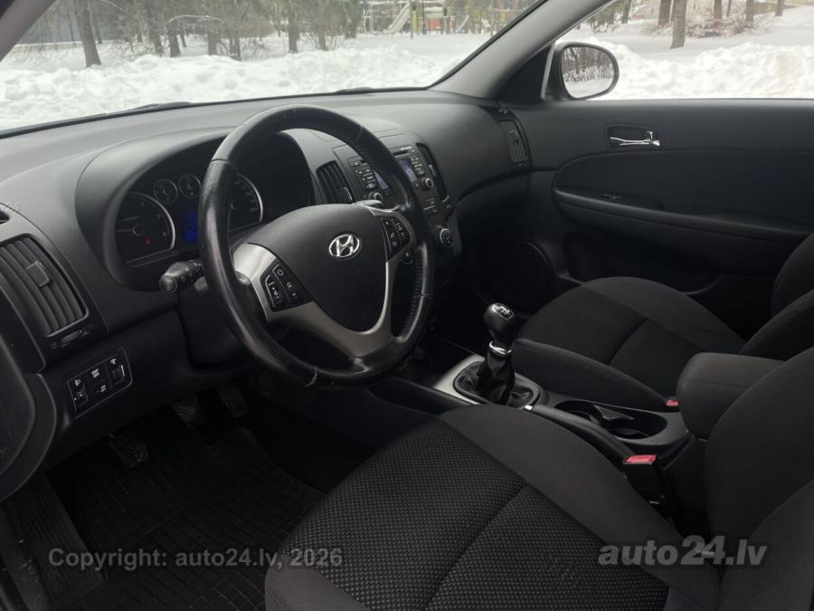 Brūns Hyundai i30 2011 Tartu, ar dzinēja tilpumu 1.60 L un nobraukumu 0 tūkst. km par 2950 €, foto 5 vietnē AUTOMOTO.COM.LV