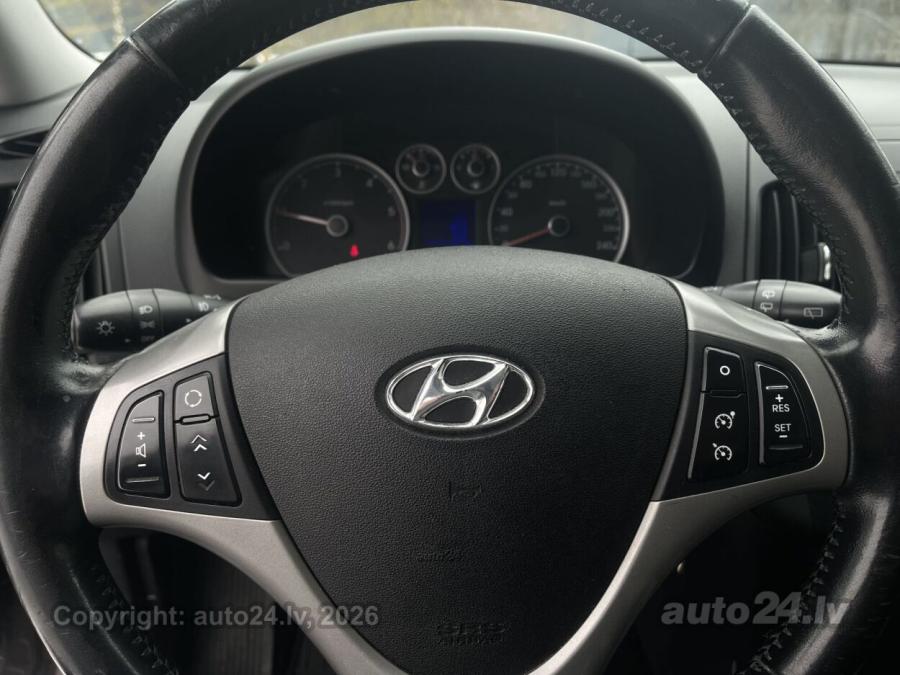 Brūns Hyundai i30 2011 Tartu, ar dzinēja tilpumu 1.60 L un nobraukumu 0 tūkst. km par 2950 €, foto 6 vietnē AUTOMOTO.COM.LV