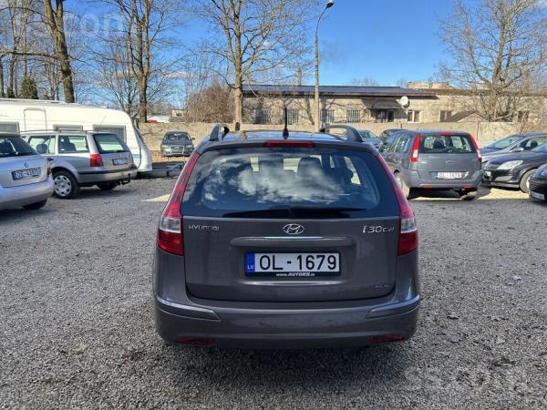 Brūns Hyundai i30 2012 Limbaži, ar dzinēja tilpumu 1.60 L un nobraukumu 201 tūkst. km par 3950 €, foto 5 vietnē AUTOMOTO.COM.LV
