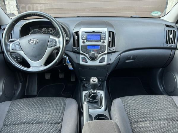 Brūns Hyundai i30 2012 Limbaži, ar dzinēja tilpumu 1.60 L un nobraukumu 201 tūkst. km par 3950 €, foto 8 vietnē AUTOMOTO.COM.LV