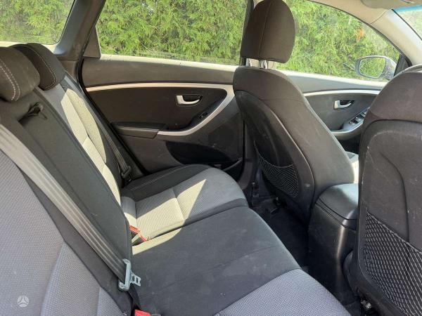 Brown Hyundai i30 2012 in Taurage, with an engine capacity of 1.58 L and mileage of 235 thousand km for 3200 €, photo 9 on AUTOMOTO.COM.LV
