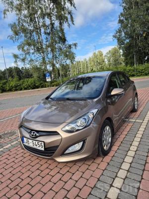 Brūns Hyundai i30 2012 Rīga, ar dzinēja tilpumu 1.60 L un nobraukumu 324 tūkst. km par 3400 €, foto  vietnē AUTOMOTO.COM.LV