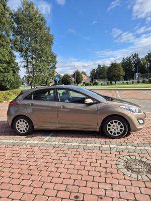Brūns Hyundai i30 2012 Rīga, ar dzinēja tilpumu 1.60 L un nobraukumu 324 tūkst. km par 3400 €, foto 4 vietnē AUTOMOTO.COM.LV