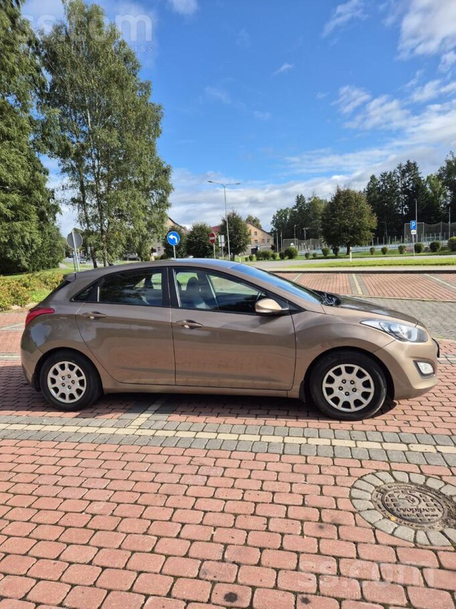 Brūns Hyundai i30 2012 Rīga, ar dzinēja tilpumu 1.60 L un nobraukumu 324 tūkst. km par 3400 €, foto 4 vietnē AUTOMOTO.COM.LV
