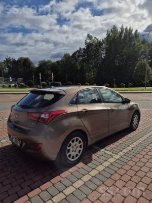 Brūns Hyundai i30 2012 Rīga, ar dzinēja tilpumu 1.60 L un nobraukumu 324 tūkst. km par 3400 €, foto 5 vietnē AUTOMOTO.COM.LV