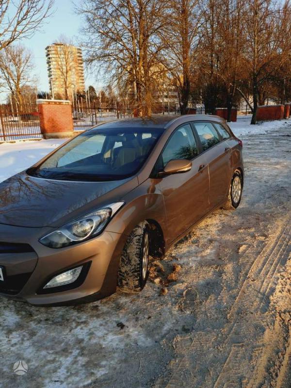 Brūns Hyundai i30 2013 Viļņa, ar dzinēja tilpumu 1.59 L un nobraukumu 212 tūkst. km par 4900 €, foto 2 vietnē AUTOMOTO.COM.LV