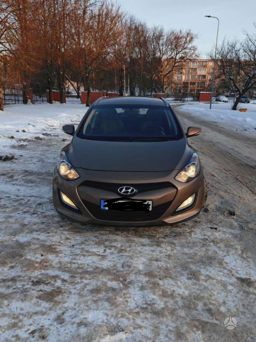 Brūns Hyundai i30 2013 Viļņa, ar dzinēja tilpumu 1.59 L un nobraukumu 212 tūkst. km par 4900 €, foto 6 vietnē AUTOMOTO.COM.LV
