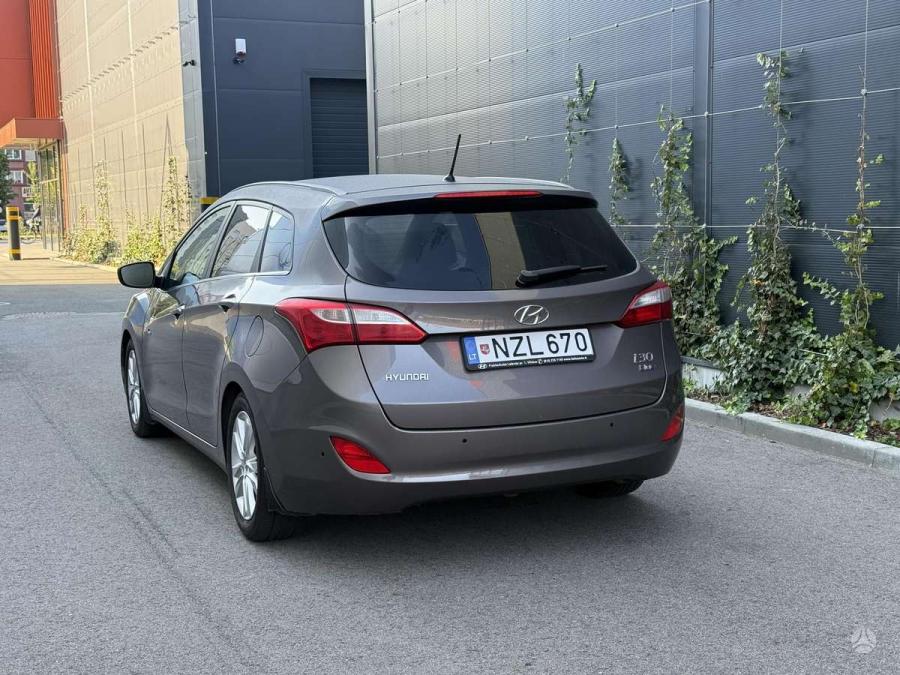 Brūns Hyundai i30 2013 Klaipėda, ar dzinēja tilpumu 1.59 L un nobraukumu 266 tūkst. km par 3000 €, foto 3 vietnē AUTOMOTO.COM.LV
