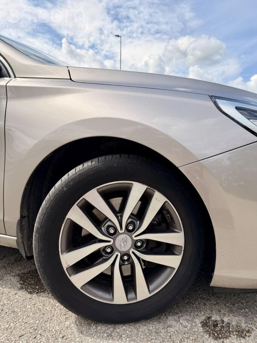 Brūns Hyundai i30 2018 Rīga, ar dzinēja tilpumu 1.00 L un nobraukumu 153 tūkst. km par 8400 €, foto 14 vietnē AUTOMOTO.COM.LV