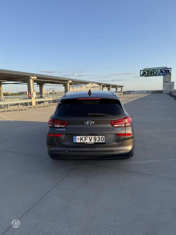 Brūns Hyundai i30 2018 Viļņa, ar dzinēja tilpumu 1.58 L un nobraukumu 174 tūkst. km par 7500 €, foto 4 vietnē AUTOMOTO.COM.LV