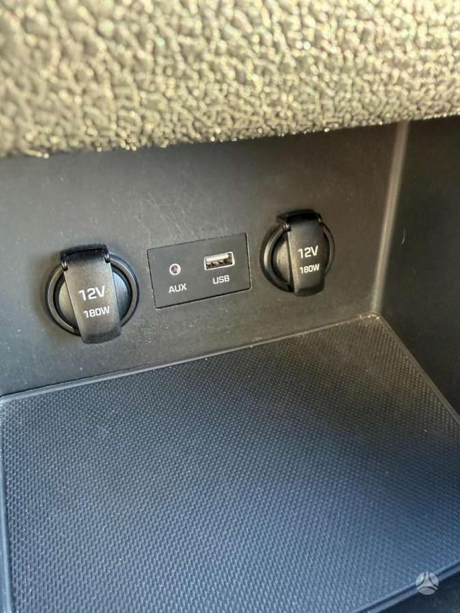 Brown Hyundai i30 2018 in Vilnius, with an engine capacity of 1.58 L and mileage of 174 thousand km for 7500 €, photo 19 on AUTOMOTO.COM.LV