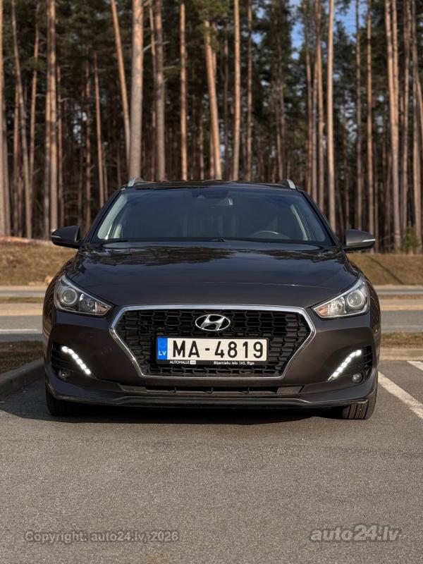 Brown Hyundai i30 2019 in Riga, with an engine capacity of 1.40 L and mileage of 106 thousand km for 12490 €, photo 1 on AUTOMOTO.COM.LV