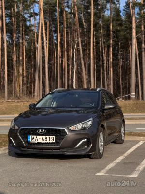 Brown Hyundai i30 2019 in Riga, with an engine capacity of 1.40 L and mileage of 106 thousand km for 12490 €, photo 4 on AUTOMOTO.COM.LV