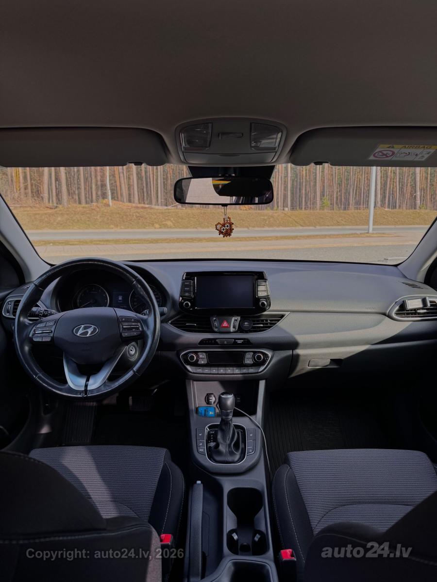 Brown Hyundai i30 2019 in Riga, with an engine capacity of 1.40 L and mileage of 106 thousand km for 12490 €, photo 6 on AUTOMOTO.COM.LV