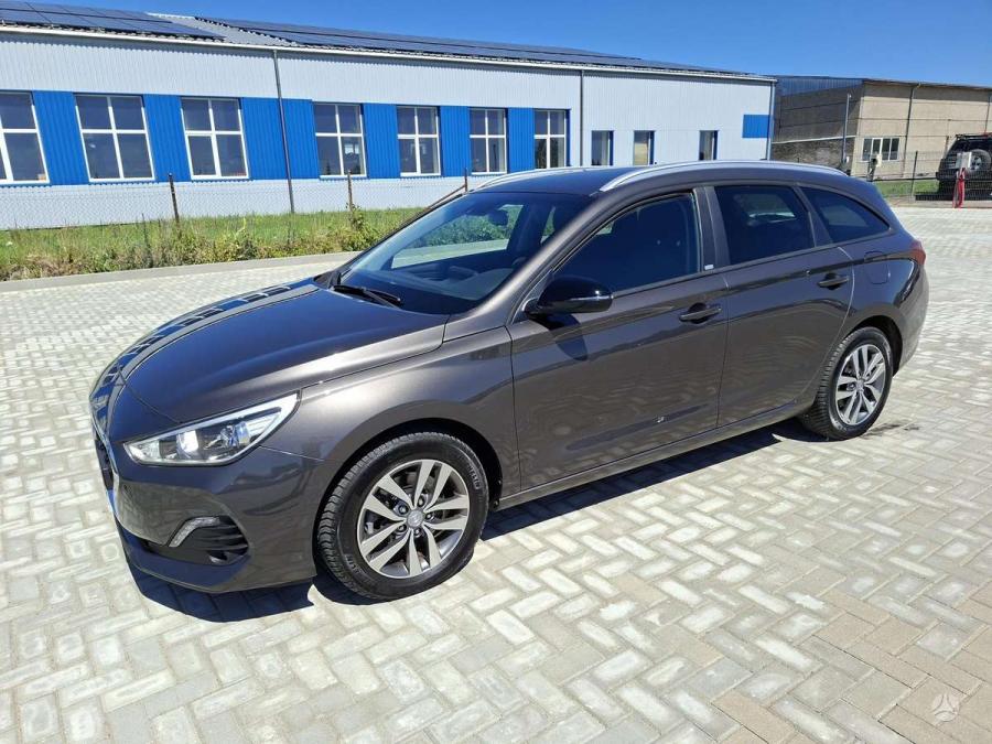 Коричневый Хендай i30 2019 в Таураге, объемом двигателя 1.58 л и пробегом 84 тыс. км за 6000 €, фото 3 на AUTOMOTO.COM.LV