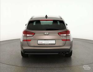 Brown Hyundai i30 2021 in Kaunas, with an engine capacity of 1.00 L and mileage of 81 thousand km for 22390 €, photo 4 on AUTOMOTO.COM.LV