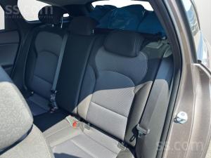 Brūns Hyundai i30 2021 Rīga, ar dzinēja tilpumu 1.50 L un nobraukumu 127 tūkst. km par 10990 €, foto 14 vietnē AUTOMOTO.COM.LV