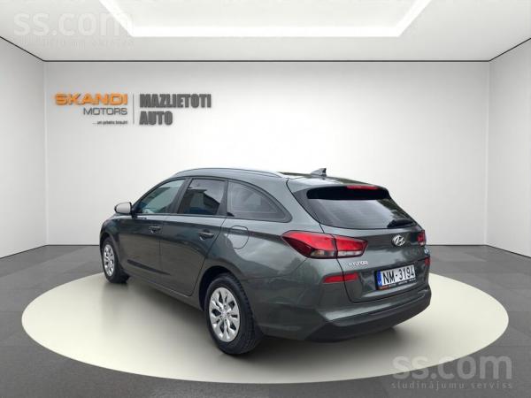 Brūns Hyundai i30 2023 Rīga, ar dzinēja tilpumu 1.50 L un nobraukumu 42 tūkst. km par 13790 €, foto 4 vietnē AUTOMOTO.COM.LV
