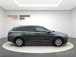 Brūns Hyundai i30 2023 Rīga, ar dzinēja tilpumu 1.50 L un nobraukumu 42 tūkst. km par 13790 €, foto 8 vietnē AUTOMOTO.COM.LV