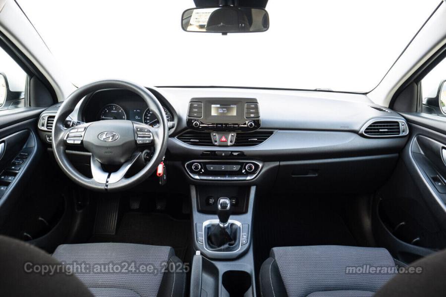 Hyundai i30 2020 in Riga, with an engine capacity of 1.60 L and mileage of 141 thousand km for 8147 €, photo 9 on AUTOMOTO.COM.LV