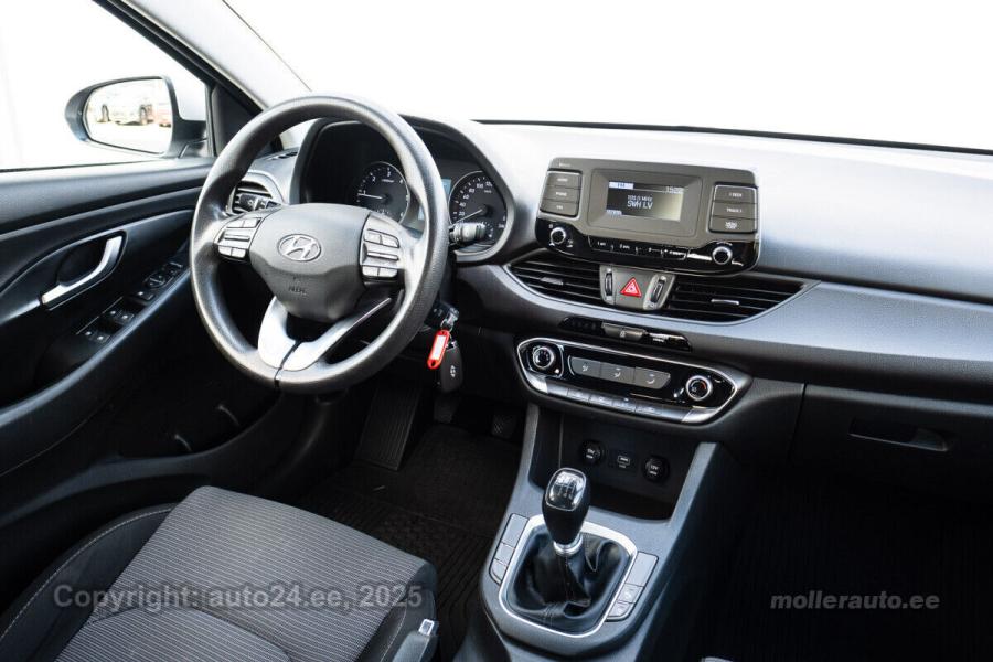 Hyundai i30 2020 in Riga, with an engine capacity of 1.60 L and mileage of 141 thousand km for 8147 €, photo 10 on AUTOMOTO.COM.LV