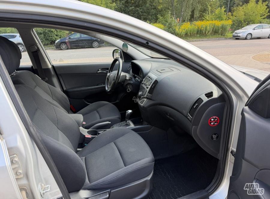Pelēks Hyundai i30 2009 Viļņa, ar dzinēja tilpumu 1.60 L un nobraukumu 214 tūkst. km par 1450 €, foto 11 vietnē AUTOMOTO.COM.LV