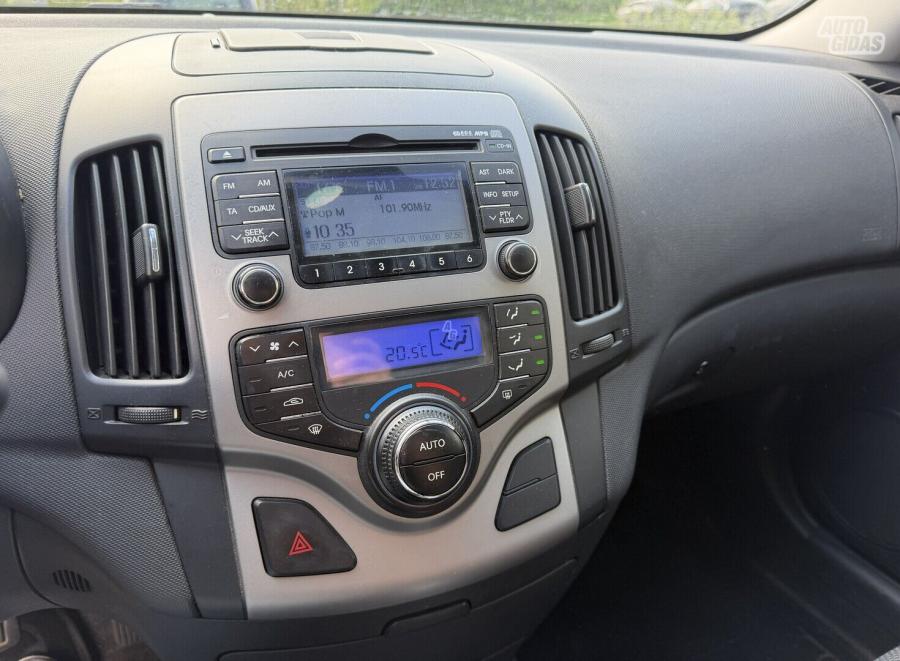 Pelēks Hyundai i30 2009 Viļņa, ar dzinēja tilpumu 1.60 L un nobraukumu 214 tūkst. km par 1450 €, foto 16 vietnē AUTOMOTO.COM.LV
