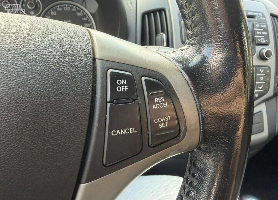 Pelēks Hyundai i30 2009 Viļņa, ar dzinēja tilpumu 1.60 L un nobraukumu 214 tūkst. km par 1450 €, foto 19 vietnē AUTOMOTO.COM.LV