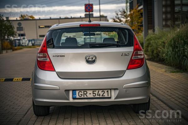Grey Hyundai i30 2007 in Riga, with an engine capacity of 1.60 L and mileage of 0 thousand km for 3990 €, photo 5 on AUTOMOTO.COM.LV