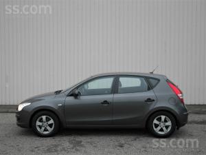 Pelēks Hyundai i30 2007 Rīga, ar dzinēja tilpumu 1.40 L un nobraukumu 135 tūkst. km par 1590 €, foto 2 vietnē AUTOMOTO.COM.LV
