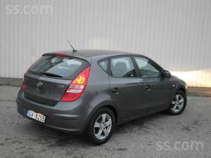 Pelēks Hyundai i30 2007 Rīga, ar dzinēja tilpumu 1.40 L un nobraukumu 135 tūkst. km par 1590 €, foto 4 vietnē AUTOMOTO.COM.LV