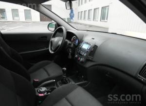 Pelēks Hyundai i30 2007 Rīga, ar dzinēja tilpumu 1.40 L un nobraukumu 135 tūkst. km par 1590 €, foto 13 vietnē AUTOMOTO.COM.LV