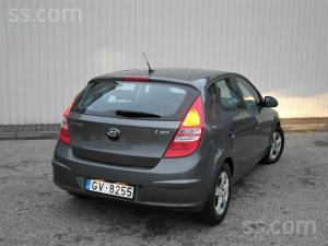 Pelēks Hyundai i30 2007 Rīga, ar dzinēja tilpumu 1.40 L un nobraukumu 135 tūkst. km par 1590 €, foto 15 vietnē AUTOMOTO.COM.LV