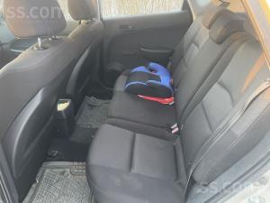 Pelēks Hyundai i30 2007 Aizkraukle, ar dzinēja tilpumu 1.60 L un nobraukumu 288 tūkst. km par 1250 €, foto 6 vietnē AUTOMOTO.COM.LV