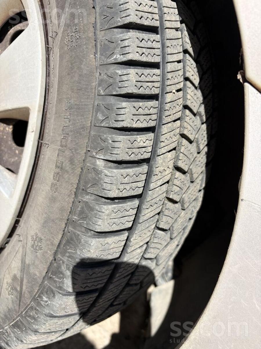 Pelēks Hyundai i30 2007 Aizkraukle, ar dzinēja tilpumu 1.60 L un nobraukumu 288 tūkst. km par 1250 €, foto 13 vietnē AUTOMOTO.COM.LV