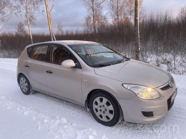 Серый Хендай i30 2007 в Айзкраукле, объемом двигателя 1.60 л и пробегом 288 тыс. км за 1200 €, фото 3 на AUTOMOTO.COM.LV