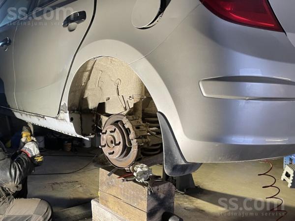 Серый Хендай i30 2007 в Айзкраукле, объемом двигателя 1.60 л и пробегом 288 тыс. км за 1200 €, фото 10 на AUTOMOTO.COM.LV