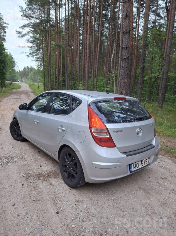 Серый Хендай i30 2007 в Даугавпилс, объемом двигателя 1.60 л и пробегом 331 тыс. км за 1400 €, фото 3 на AUTOMOTO.COM.LV