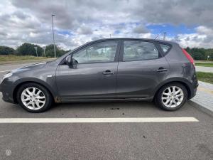 Pelēks Hyundai i30 2007 Gargždai, ar dzinēja tilpumu 1.58 L un nobraukumu 330 tūkst. km par 950 €, foto 3 vietnē AUTOMOTO.COM.LV