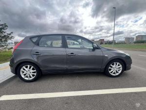 Pelēks Hyundai i30 2007 Gargždai, ar dzinēja tilpumu 1.58 L un nobraukumu 330 tūkst. km par 950 €, foto 4 vietnē AUTOMOTO.COM.LV
