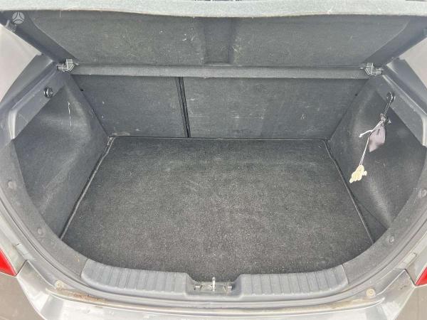 Pelēks Hyundai i30 2007 Gargždai, ar dzinēja tilpumu 1.58 L un nobraukumu 330 tūkst. km par 950 €, foto 6 vietnē AUTOMOTO.COM.LV