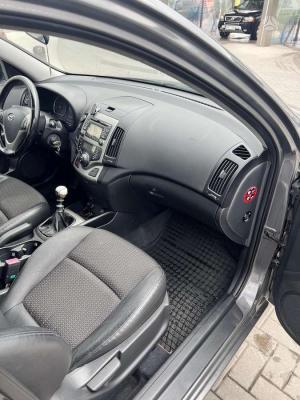 Pelēks Hyundai i30 2007 Gargždai, ar dzinēja tilpumu 1.58 L un nobraukumu 330 tūkst. km par 950 €, foto 11 vietnē AUTOMOTO.COM.LV