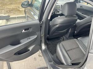 Pelēks Hyundai i30 2007 Gargždai, ar dzinēja tilpumu 1.58 L un nobraukumu 330 tūkst. km par 950 €, foto 12 vietnē AUTOMOTO.COM.LV