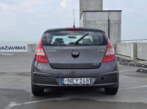 Grey Hyundai i30 2007 in Vilnius, with an engine capacity of 1.58 L and mileage of 280 thousand km for 1400 €, photo 5 on AUTOMOTO.COM.LV