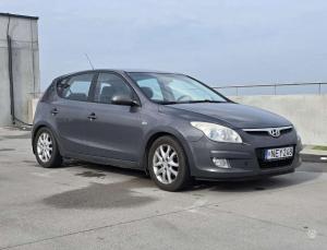 Grey Hyundai i30 2007 in Vilnius, with an engine capacity of 1.58 L and mileage of 280 thousand km for 1400 €, photo 8 on AUTOMOTO.COM.LV